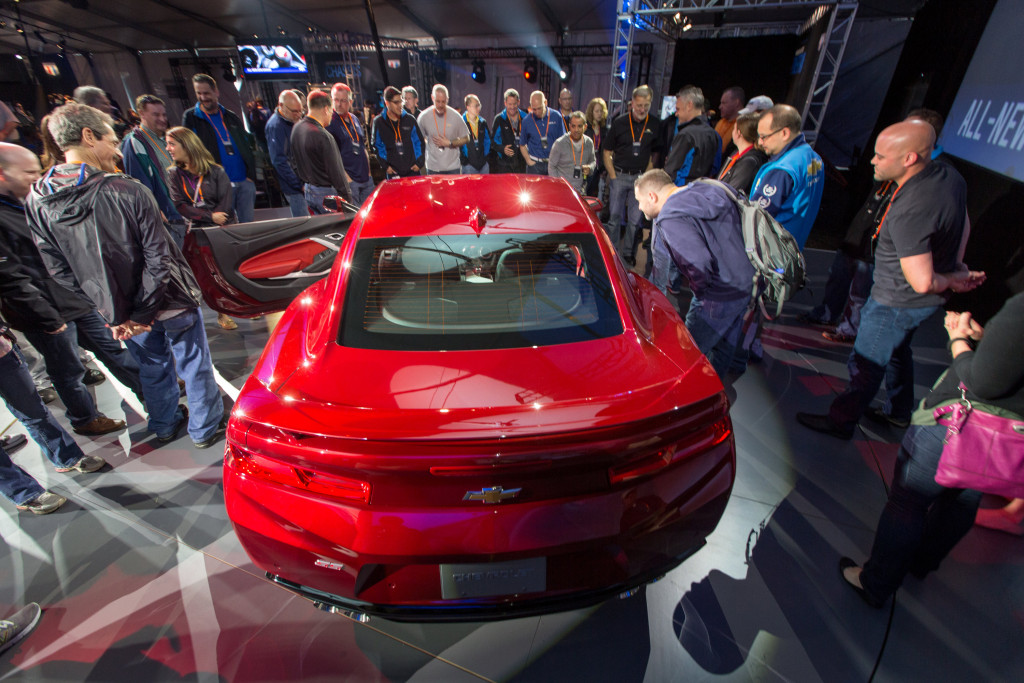 2016 Camaro revealed with more power, less weight - ChevyTV