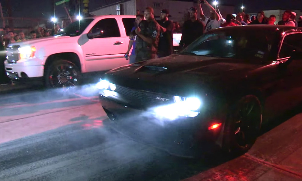 GMC truck smokes Dodge Challenger Hellcat - ChevyTV