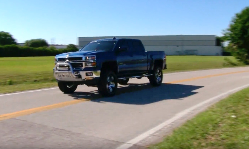 Southern Comfort Silverado is a Classy Cruiser - ChevyTV